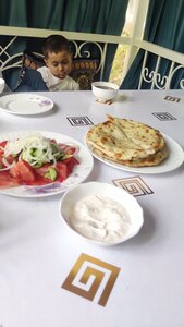 Suqoq Davr (Tashkent Region, Parkent District, Settlement of Suqoq, Soʻqoq shoh koʻchasi), kafe  Taşkent eyaletinden