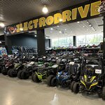 ElectroDrive (Skolkovskoye Highway No:31с1), elektrikli araç satışı  Moskova'dan