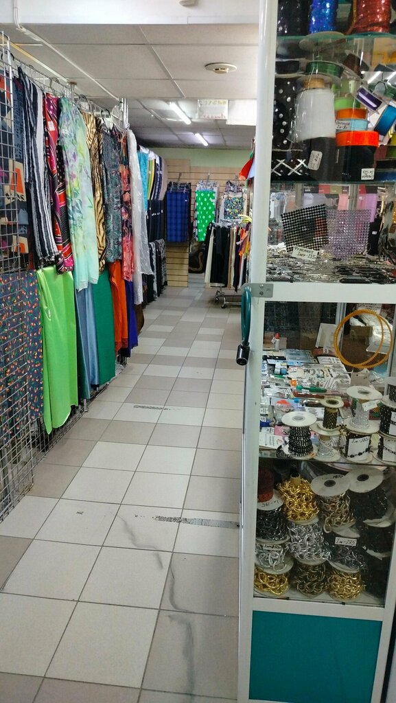Giyim mağazası Женская одежда, Krasnoyarsk, foto