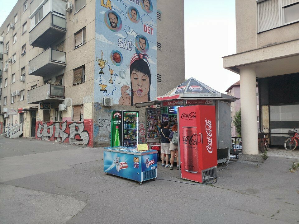 Gazete bayi Moj Kiosk, Novi Sad, foto