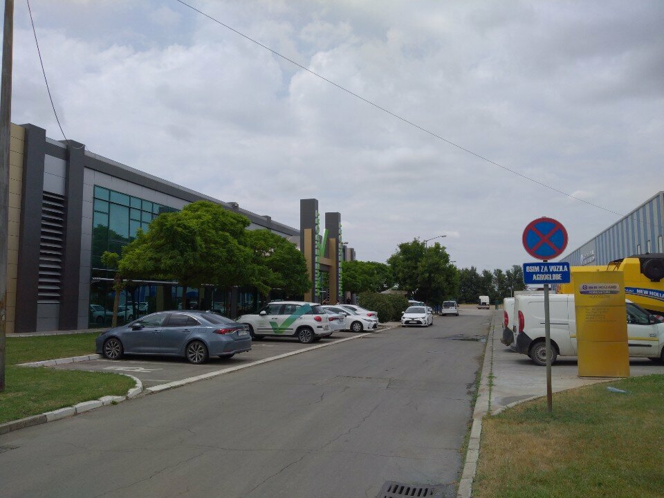 Belediyeler, devlet daireleri Univerexport, Novi Sad, foto