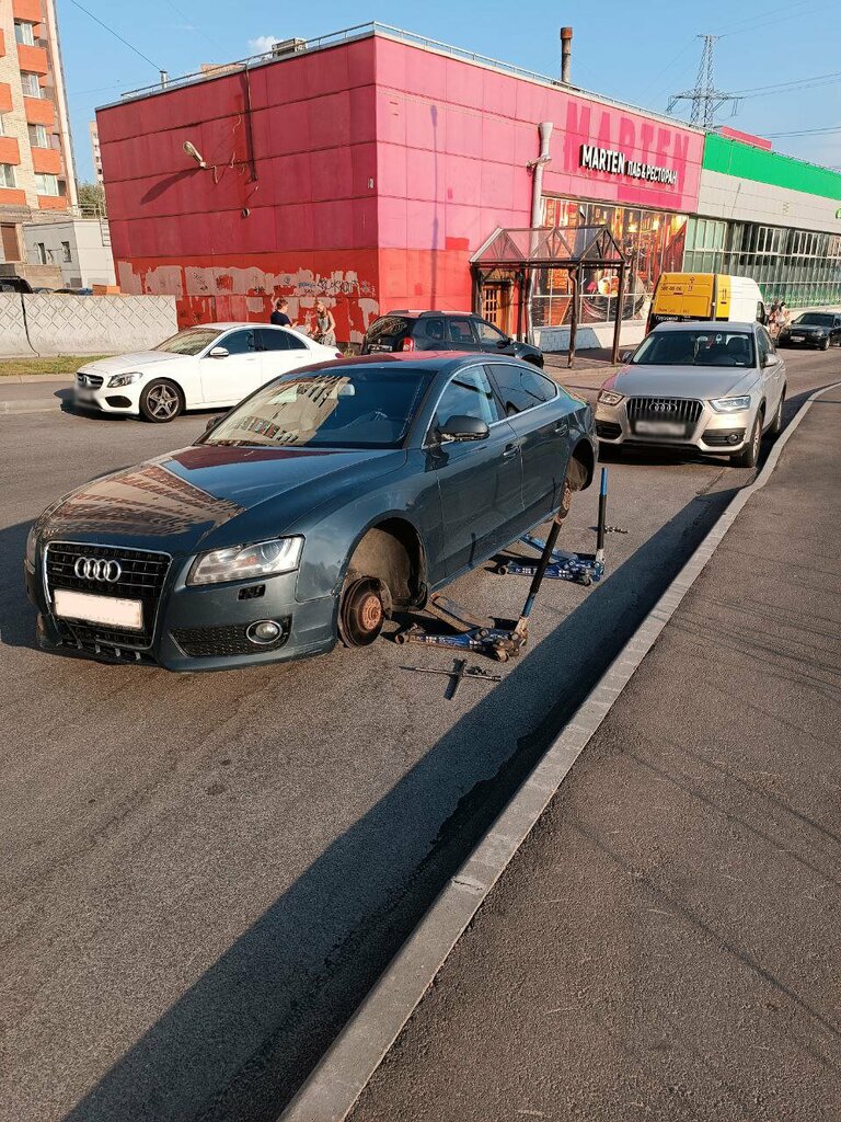 Oto lastik tamiri Ремшин, Saint‑Petersburg, foto