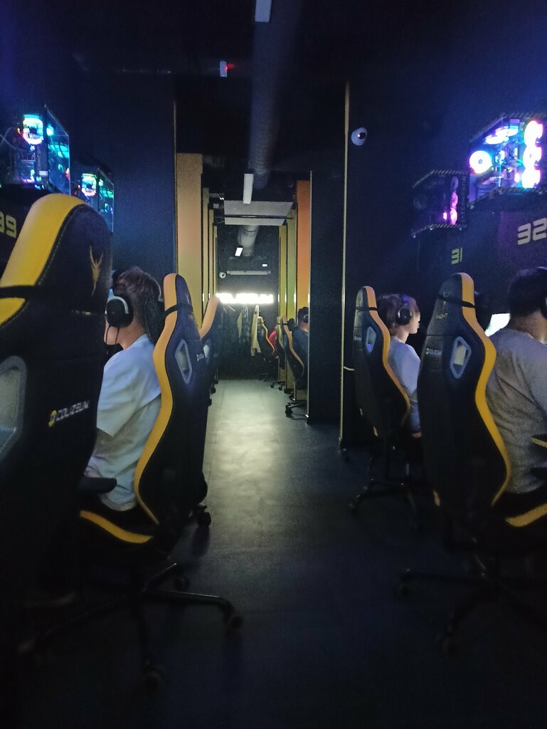 Bilgisayar kulübü Colizeum, Stupino, foto