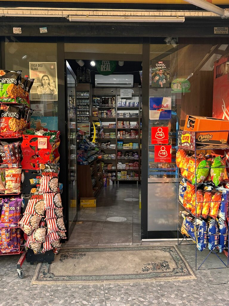 Alkollü içecekler Uğur Kuruyemiş, İstanbul, foto