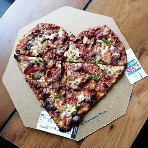 Domino's Pizza (Şırnak, Cizre, Nurullah Cad.), pizzacılar  Cizre'den