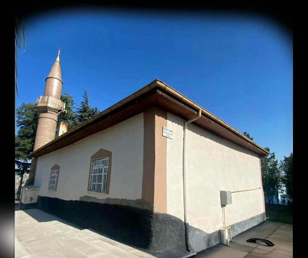 Cami Tepe Cami, Mucur, foto