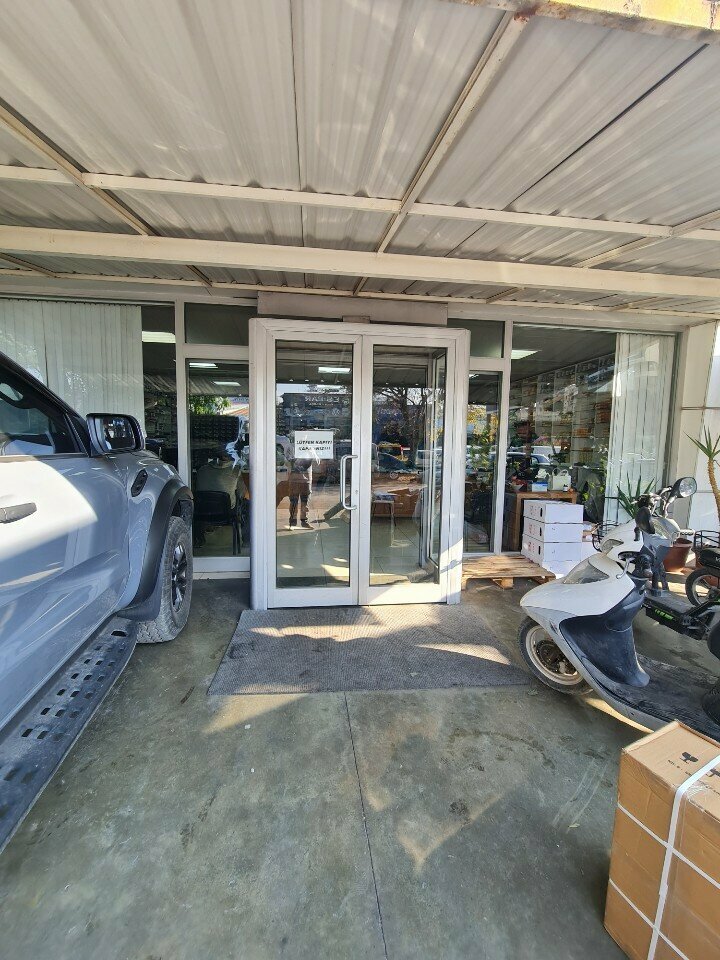 Otomobil parçaları imalatı Yılmaz Motorlu Araçlar, Otomobil Parçaları İmalatı, Antalya, foto