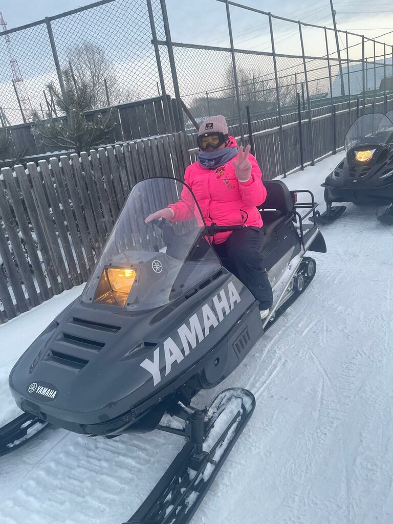 Kiralama noktası Прокат снегоходов, Tümen (Tiumenskaya) oblastı, foto