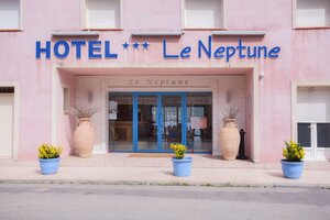 Hotel Le Neptune (Rue du 9 Septembre No:38, Propriano), otel