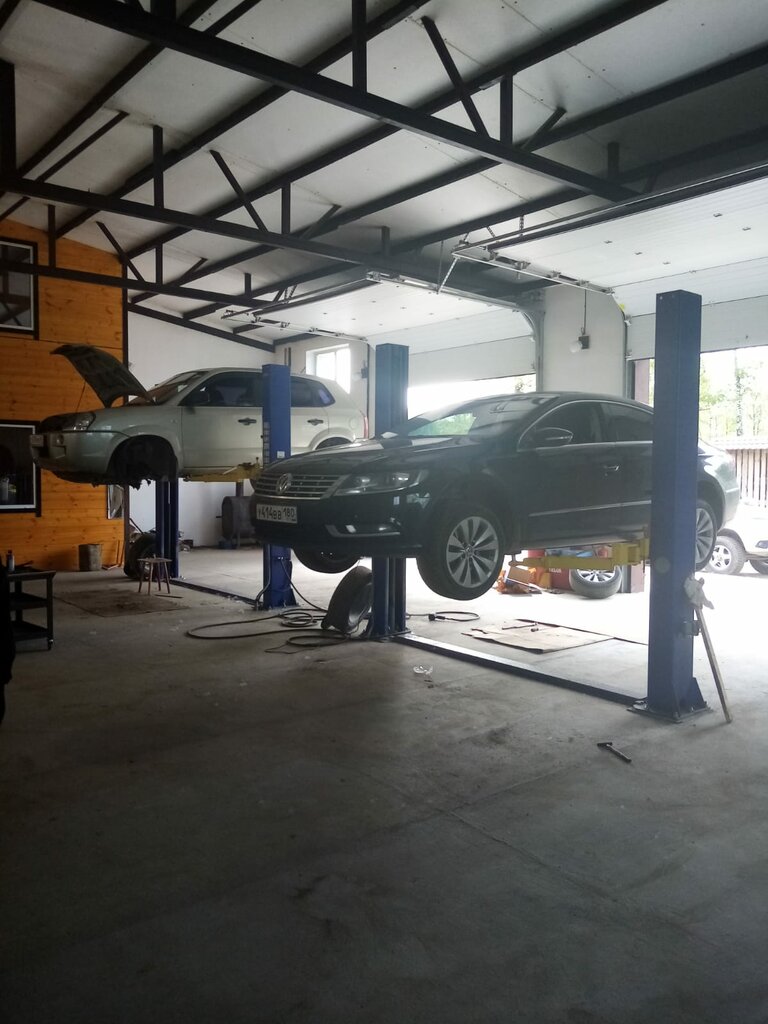 Otomobil servisi Автосервис, Safonovo, foto