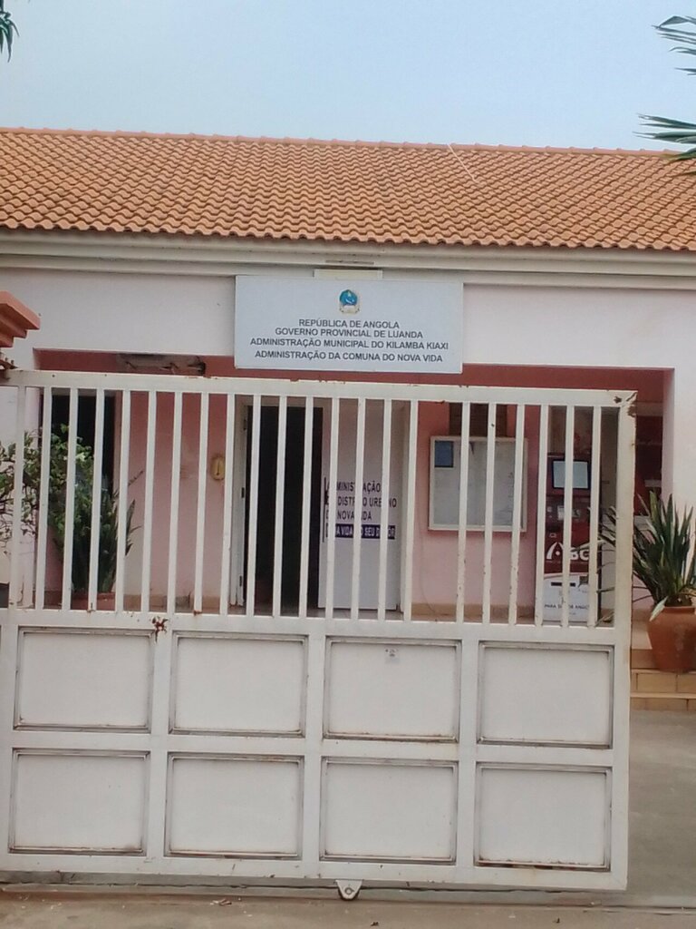 Devlet kurumları ve bakanlıklar Administração da Comuna do Nova Vida, Loanda, foto