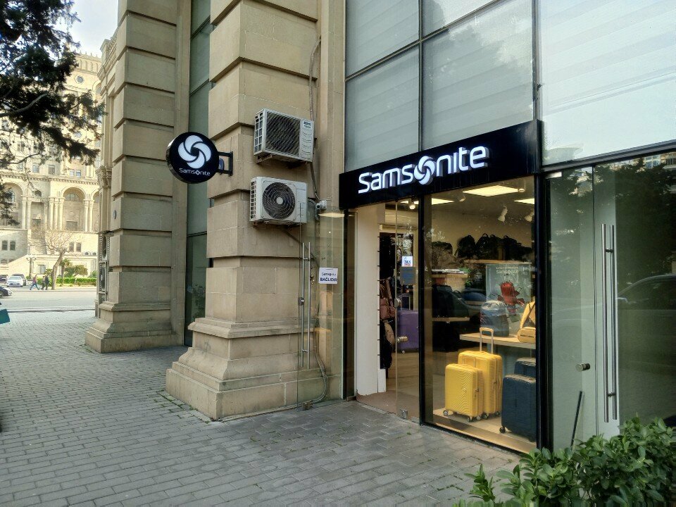 Çanta ve valiz mağazaları Samsonite, Bakü, foto