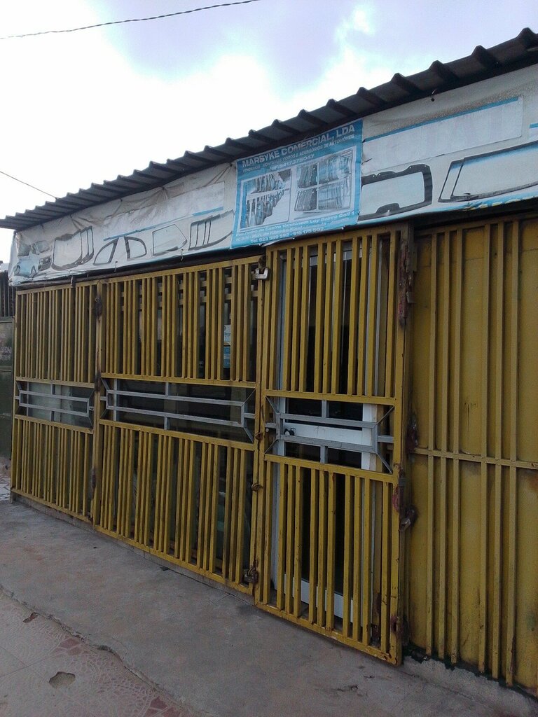 Oto aksesuarları Marsyke comercial lda, Loanda, foto