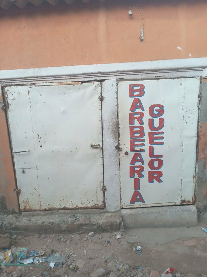 Berberler Barbearia, Loanda, foto