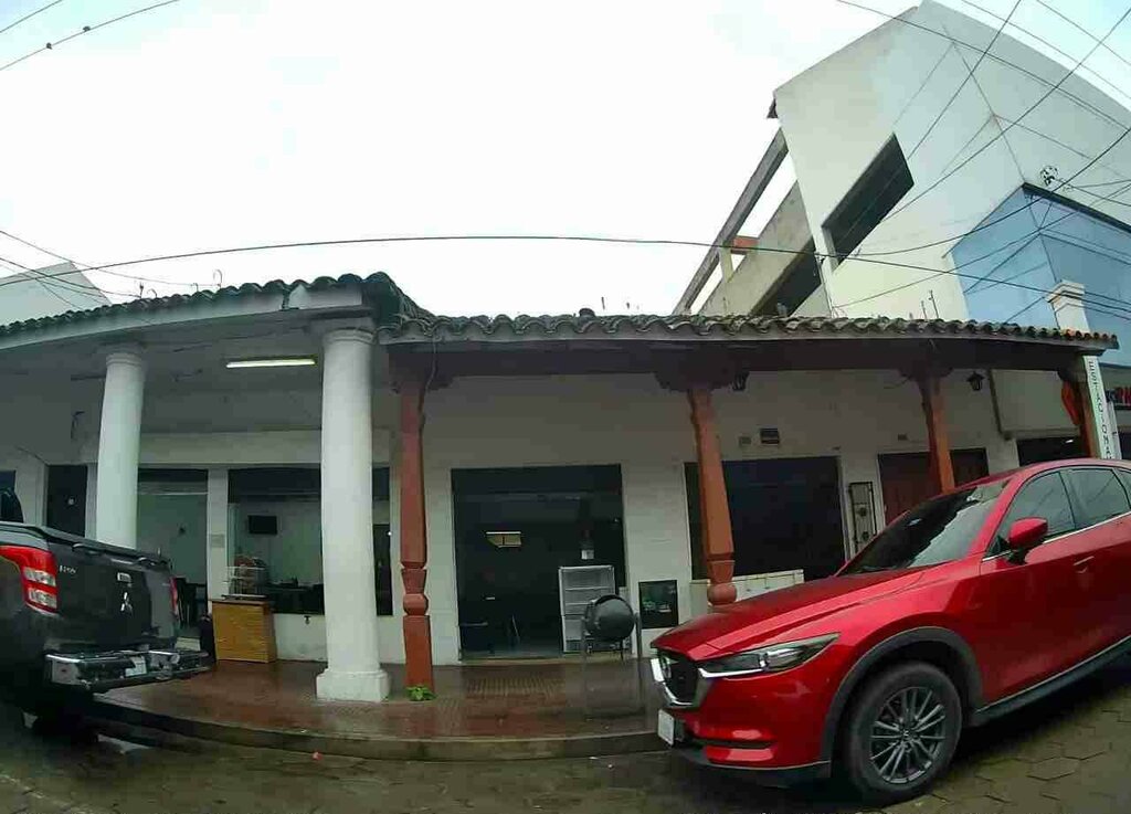 Restoran Local restaurant, Santa‑Krus, foto