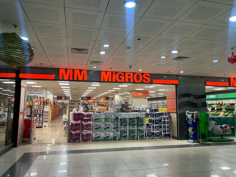 Süpermarket Migros, İstanbul, foto