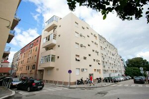 Apartments For You In Split (Split-Dalmatia County, Split), otel  Split'ten