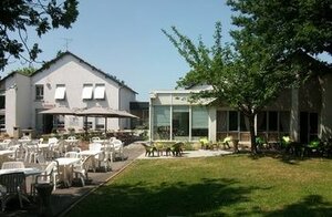 Crjs et Auberge de Jeunesse (Rue de la Taille aux Moines No:9, Blois), otel  Blois'dan