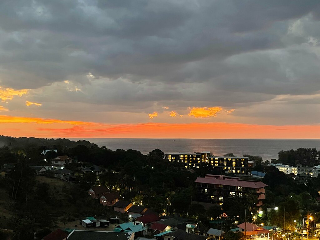 Otel Sea and Sky Condominium by Lofty, Phuket Eyaleti, foto
