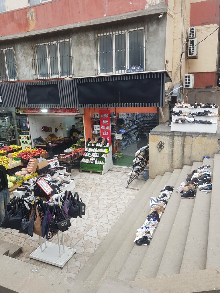 Ayakkabı mağazaları X Trend, Bakü, foto