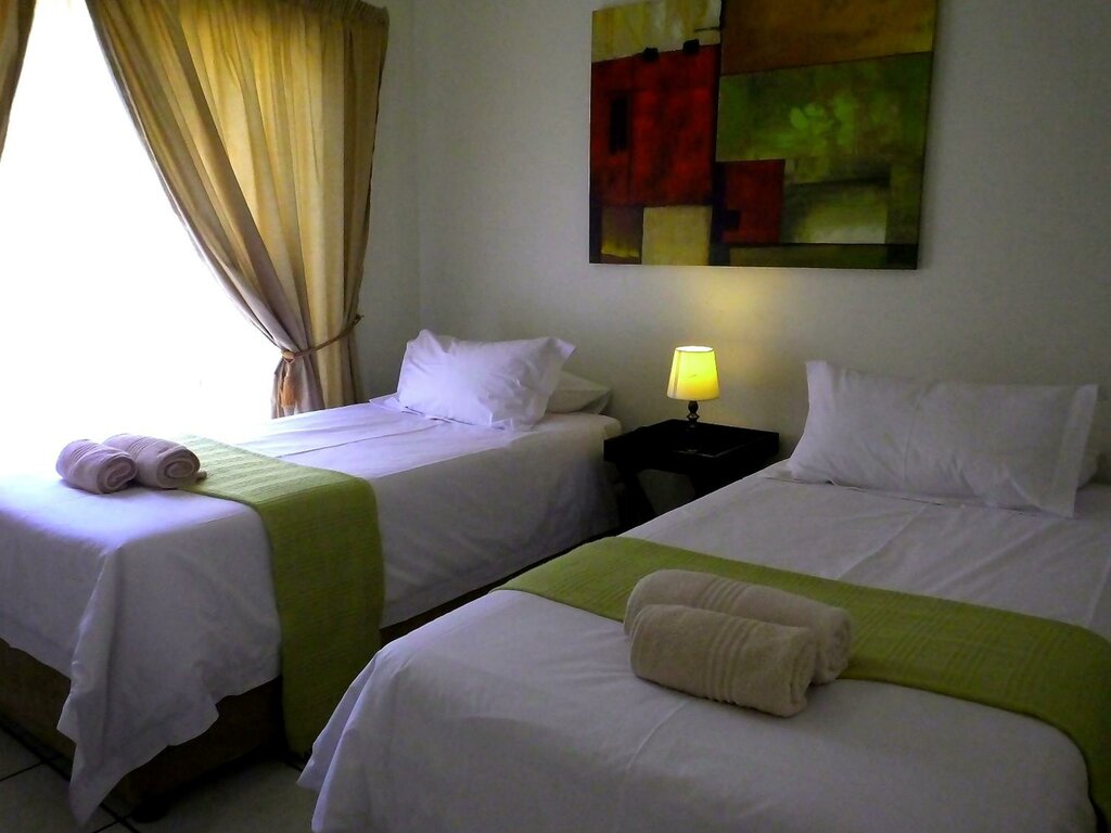 Otel Sunshine Self Catering, Mbombela, foto