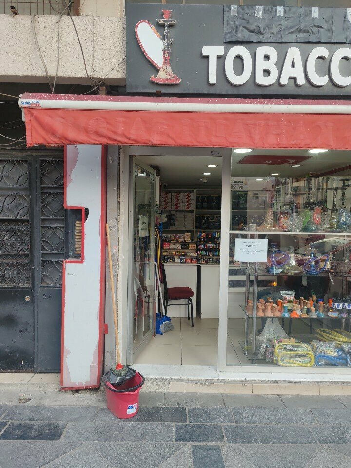 Tütün, sigara mağazaları Uğur Tobacco, İstanbul, foto
