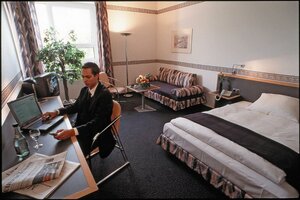 Amber Econtel München (Германия, Мюнхен, Bodenseestraße 227), otel  Münih'ten