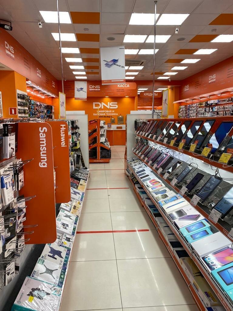 Bilgisayar mağazaları DNS, Rostov‑na‑Donu, foto