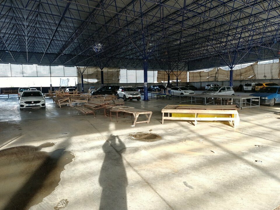 Pazarlar ve çarşılar Harmandalı Kapalı Pazaryeri, İzmir, foto