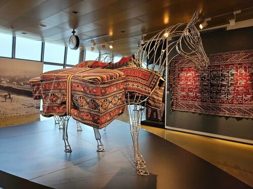 Müzeler ve sanat galerileri Azerbaycan Halı Müzesi, Bakü, foto
