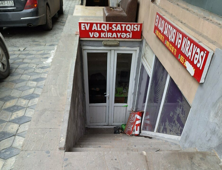 Emlak ofisi Ev Alqı Satqı, Bakü, foto