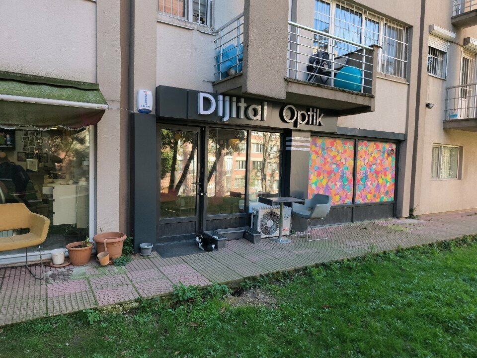 Optik Lensolog, İstanbul, foto