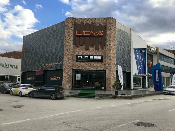 Mobilya mağazaları Ertuğrulgazi Mobilyacılar Caddesi, İnegöl, foto