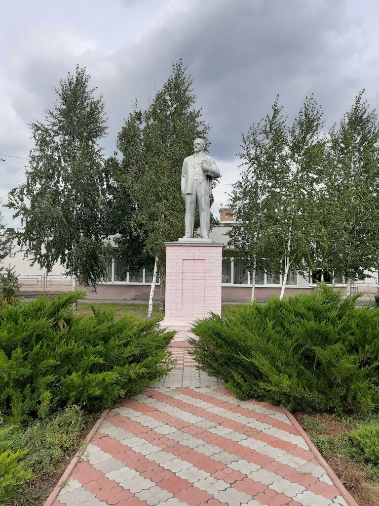 Anıt, heykel В.И. Ленин, Samarskaya oblastı, foto