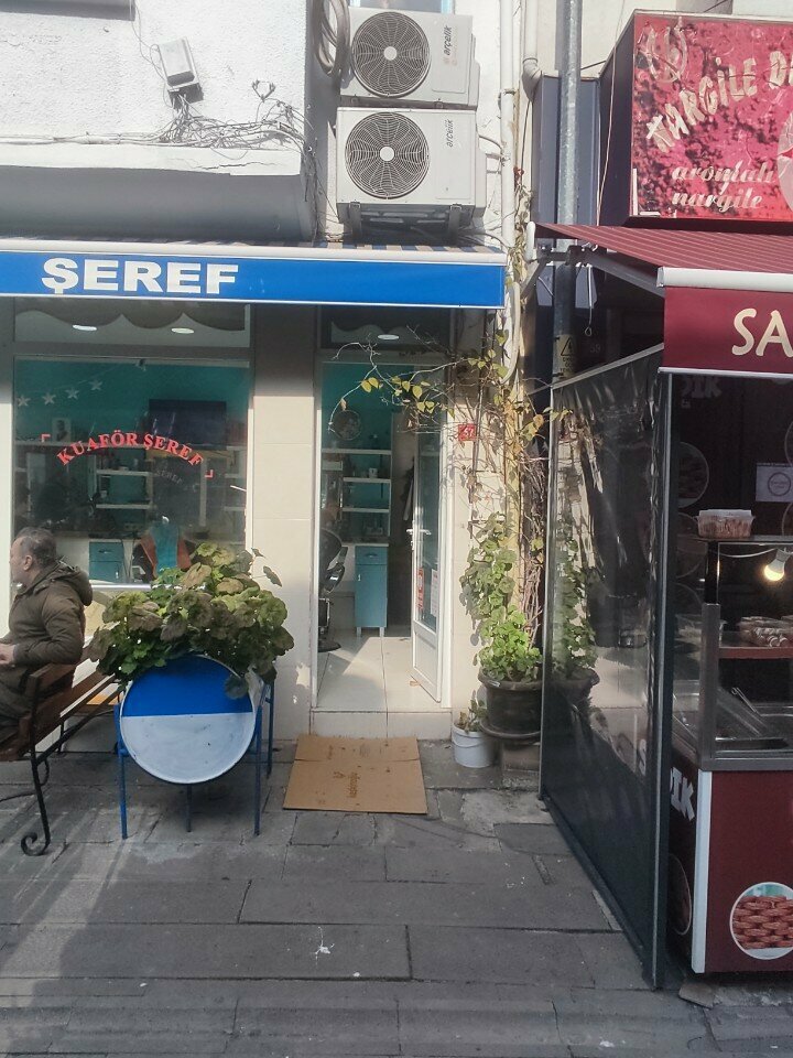 Berberler Kuaför Şeref, İstanbul, foto