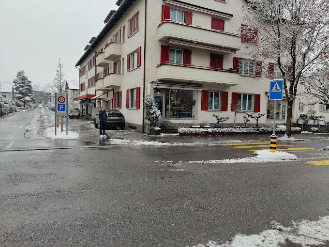 Sürücü kursları Vku Zug - Verkehrskunde mit DriveLab, Zug, foto