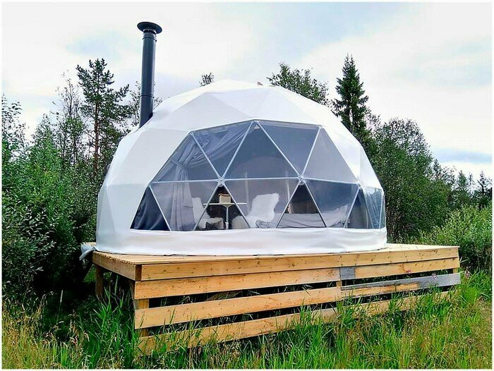 Çerçeve ve çadır yapıları Arhi Tent, Yekaterinburg, foto