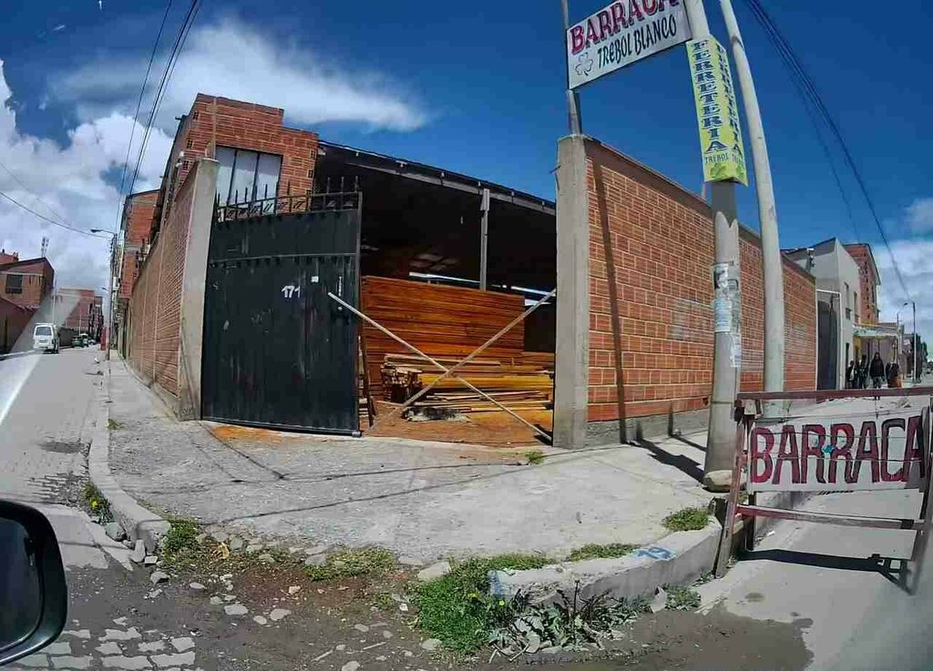 Kereste üretim ve satış şirketleri Barraca Trebol Blanco, El Alto, foto
