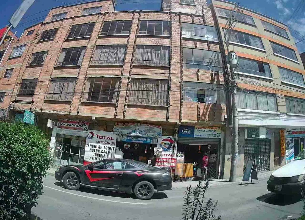 Motosiklet yedek parçaları Lubricantes San Isidro, La Paz, foto