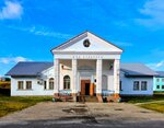Gorodskoy Dom Kultury (Severomorskaya ulitsa No:1Б), kültür ocakları  Ostrovnoy'dan