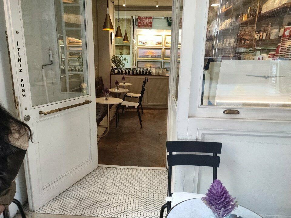 Kahve dükkanları Kah-verengi, İstanbul, foto