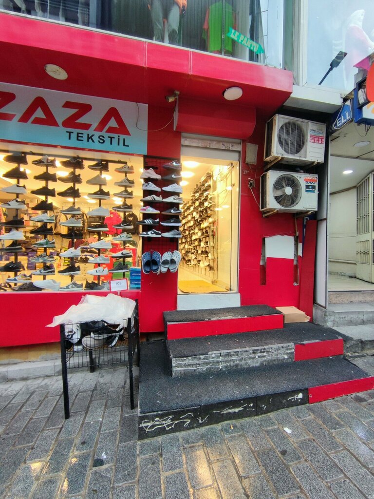 Giyim mağazası Zaza Tekstil, İstanbul, foto