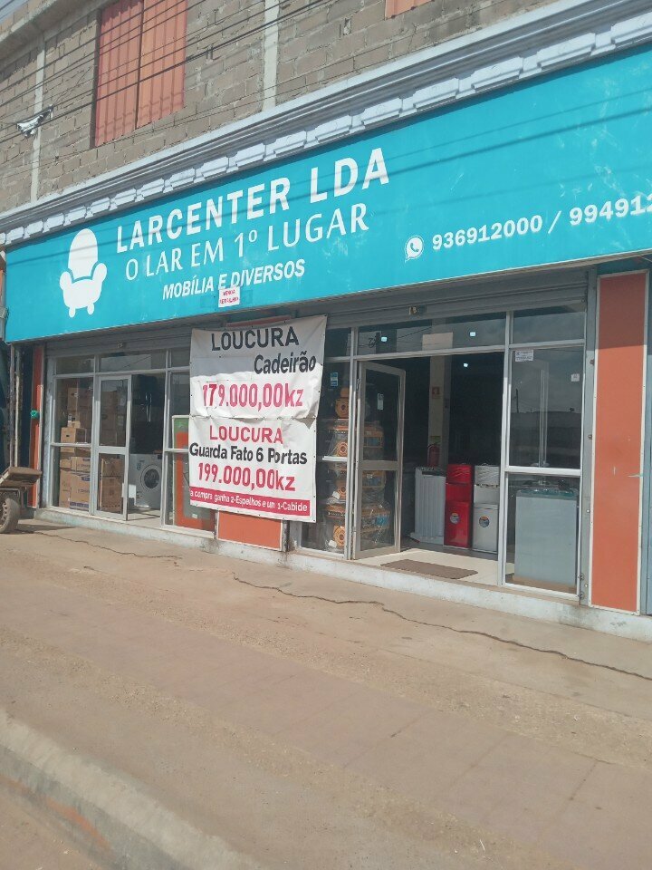 Adlandırılmış bina Larcenter ld, Loanda, foto