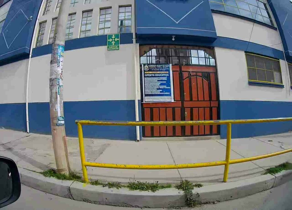 Yüksekokul U. E. Real Del Sur, El Alto, foto