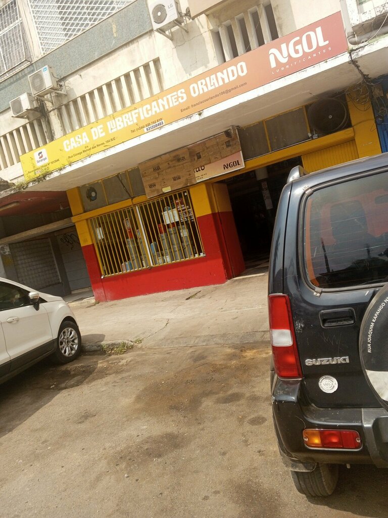 Motor yağları Casa de lubrificantes, Loanda, foto