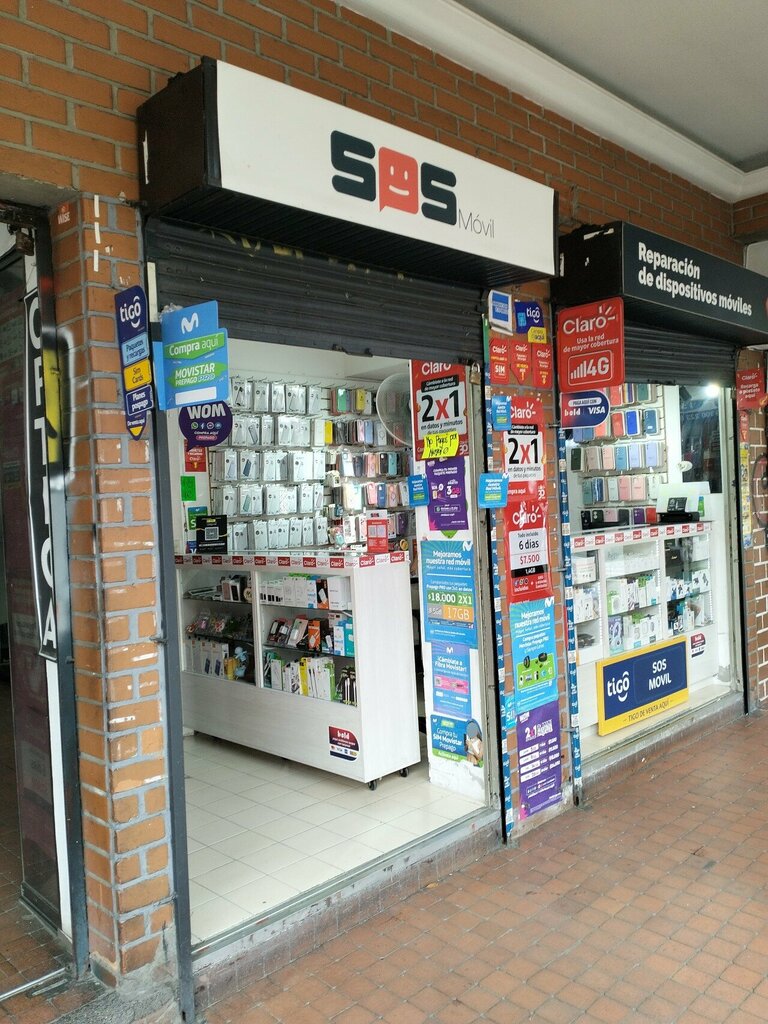 Cep telefonu aksesuarları Sos Movil, Medellin, foto