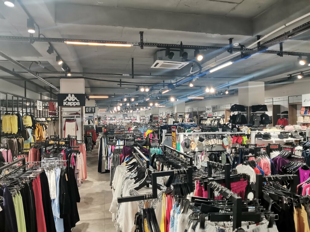 Mini-market Nevas Outlet, Alanya, foto