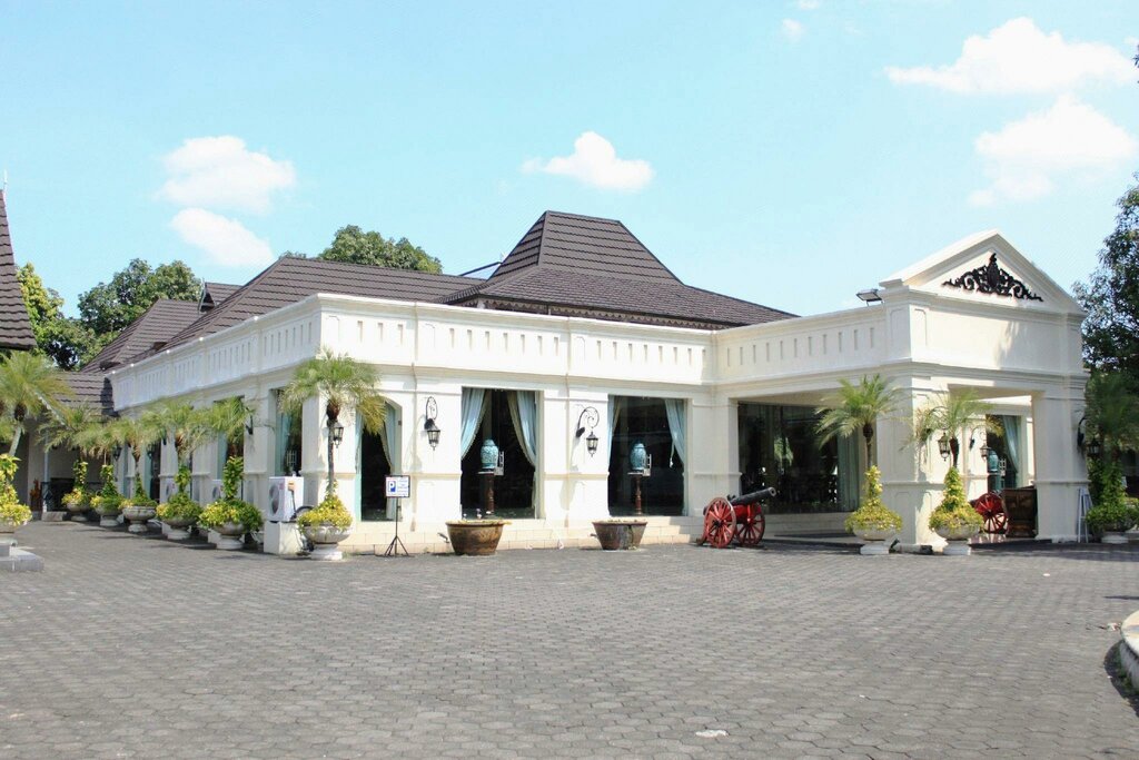 Otel Front One Boutique Brani Solo, Surakarta, foto