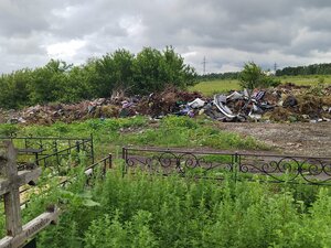 Городское кладбище в районе Орловского шоссе (Lipetsk Region, Yelets, Gorodskoye kladbishche v rayone Orlovskogo shosse), mezarlıklar  Yelets'ten