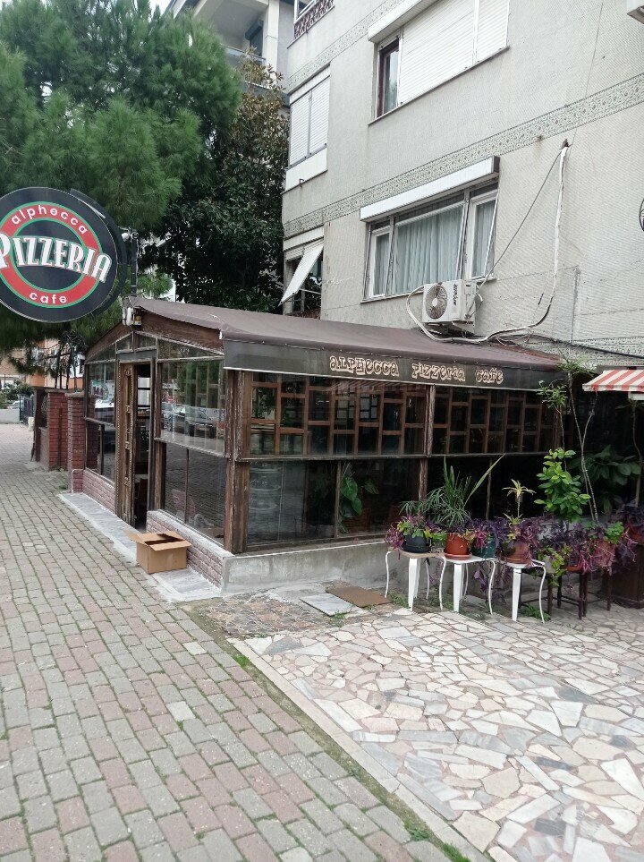 Pizzacılar Alphecca Pizzeria Cafe, İstanbul, foto